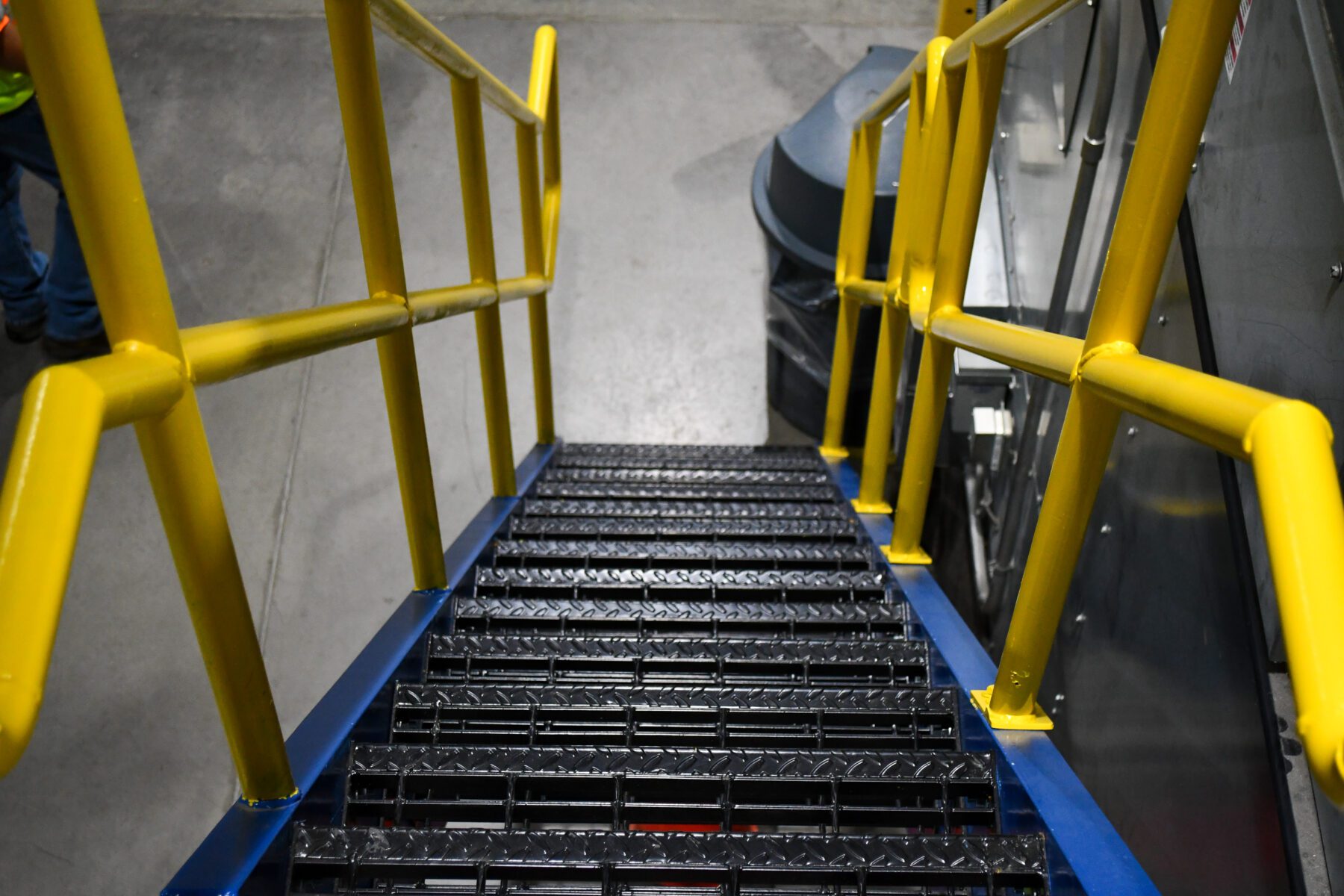 Industrial Catwalk Systems – Walton & Company